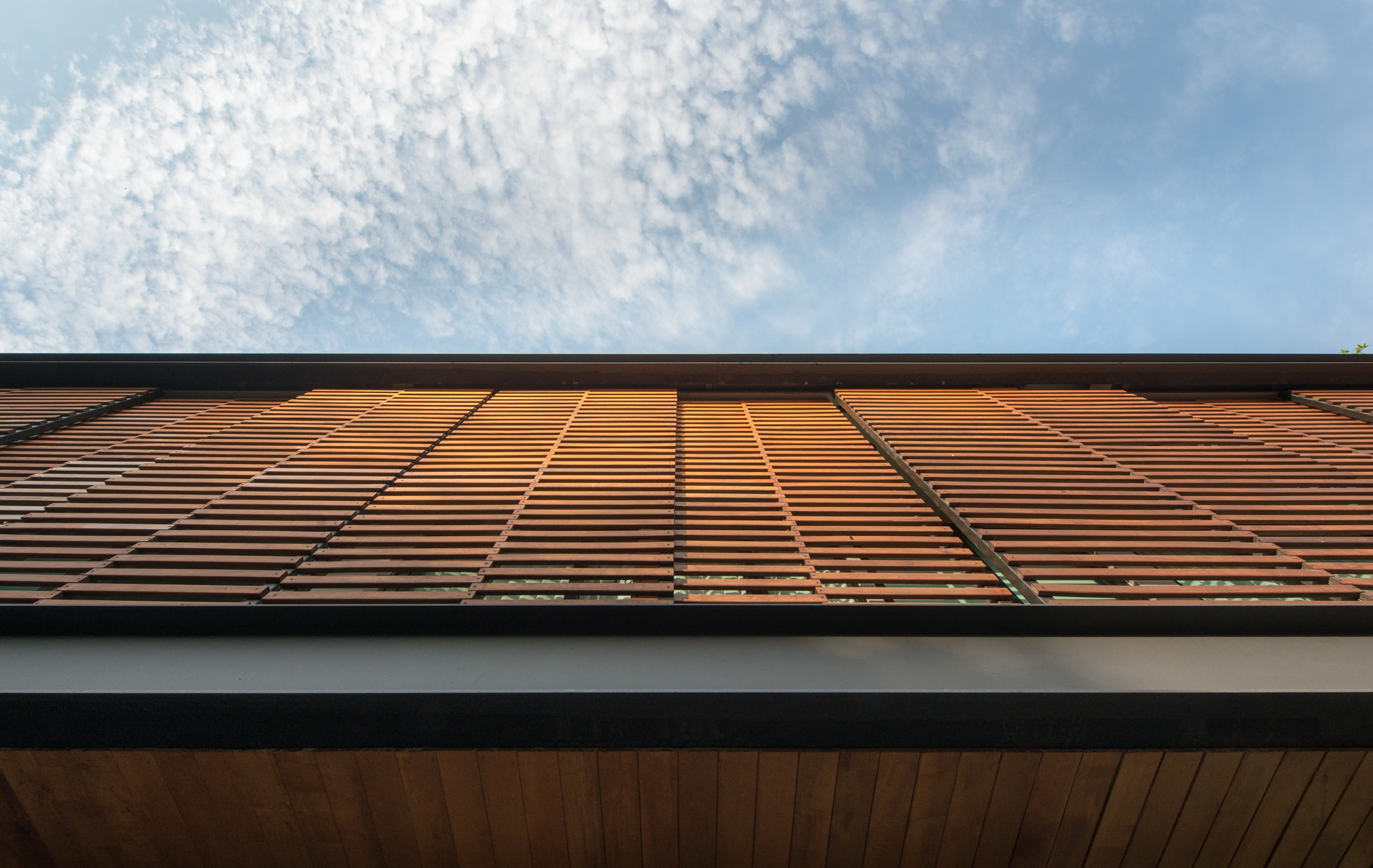 U 38 House – OFFICE AT